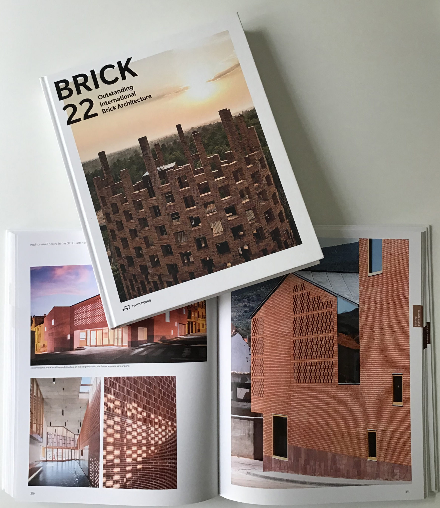 BRICK22. Outstanding International Brick Architecture - Magén Arquitectos